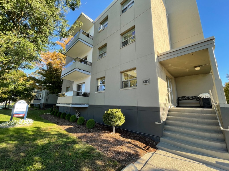 Newly Renovated Exterior - 1 bedroom - Great for Seniors | Long Term ...