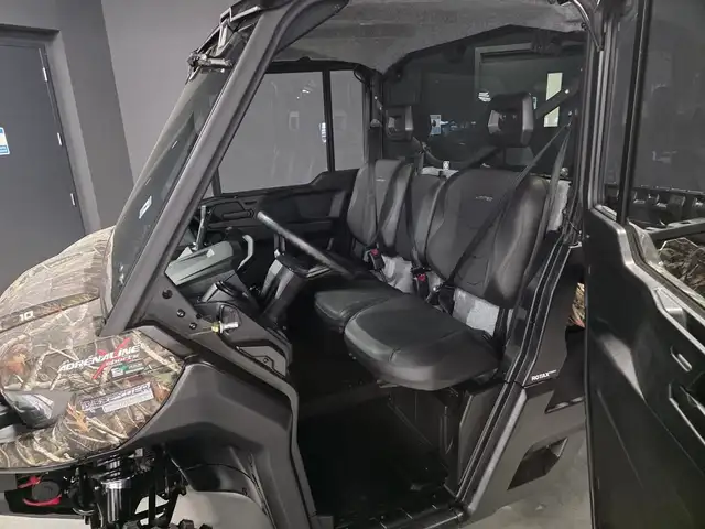 2025 Can-Am DEFENDER LIMITED CAB HD10 | ATVs | Lévis | Free local ...