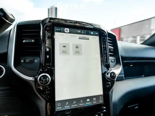 2025 Ram 2500 Big Horn 6'4 Box 6.4L V8 Hemi Navi 12'' Display | Cars ...