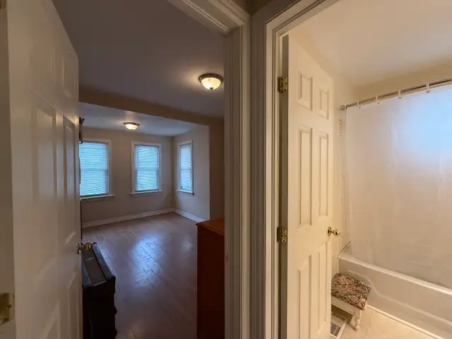 2 bed bungalow in Kingscourt neighbourhood- 11 Connaught St | Long Term ...