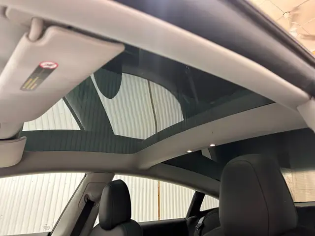 2023 Tesla Model 3 Standard Range Plus Toit Panoramique Cuir | Cars ...