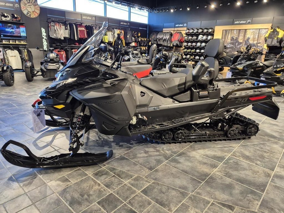 2026 Ski-Doo EXPEDITION LE 900 ACE | Snowmobiles | St-Georges-de-Beauce ...