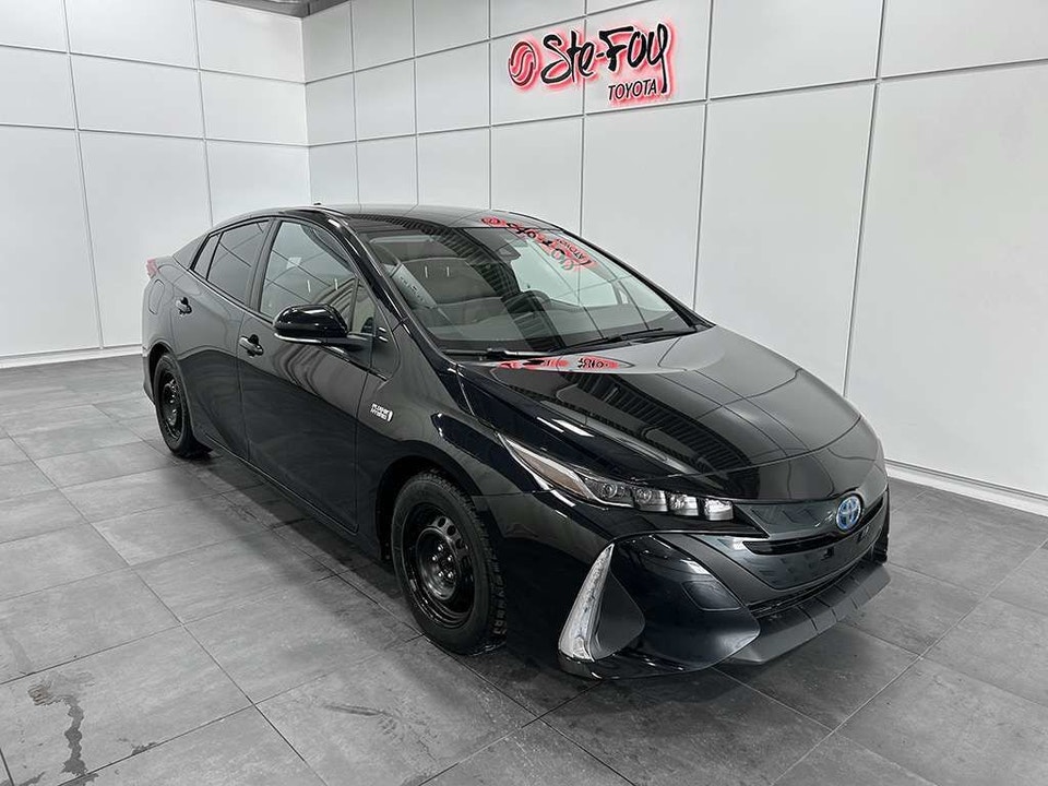 2021 Toyota Prius Prime UPGRADE - SIEGES ET VOLANT CHAUFFANT - M | Cars ...
