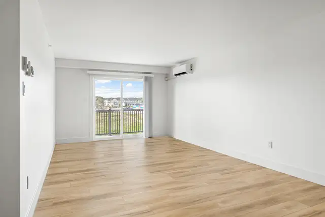 Domaine Sorbonne Estates (Phase 2) - First Month Rent Free! Diep | Long ...