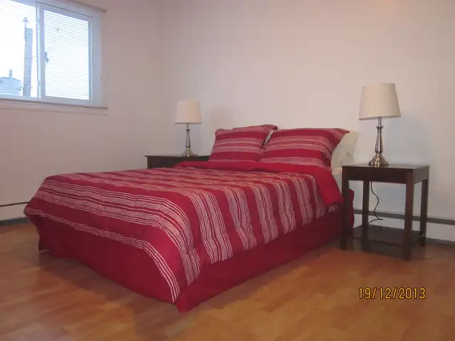 GRAND 5 1/2 (ASCENSEUR, PISCINE INTÉRIEURE) | Long Term Rentals ...