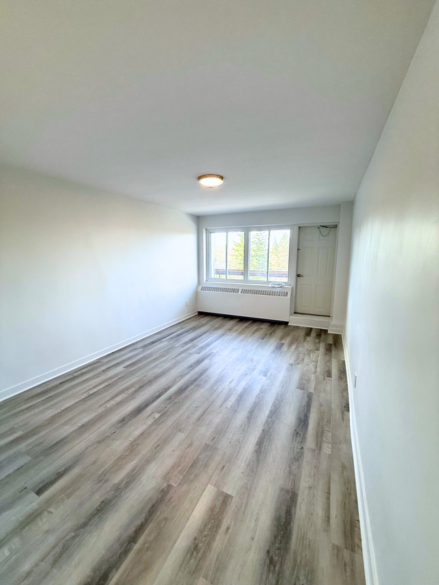 STUDIO AVAILABLE NOW - ACADIE METRO - Parc-Ex | Long Term Rentals ...
