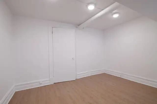 Furnished 3-Bedroom Apt — Ideal for Students to Share - ID 2910 | Long ...