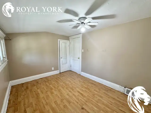 3 BED + DEN 2 BATH - SINGLE UNIT - HOUSE FOR RENT | Long Term Rentals ...