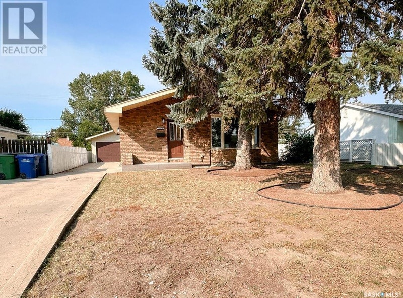 1178 Duffield CRESCENT Moose Jaw, Saskatchewan | Houses for Sale ...