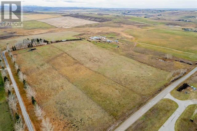 100, 242197 64 Street W Rural Foothills County, Alberta | Houses for ...