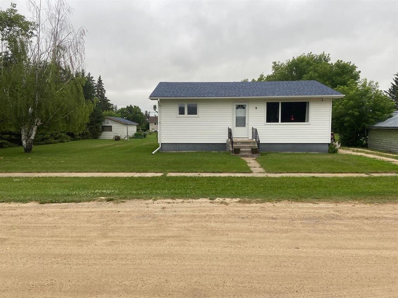 9 3rd Avenue S Ethelbert, Manitoba | Houses for Sale | Winnipeg | Kijiji
