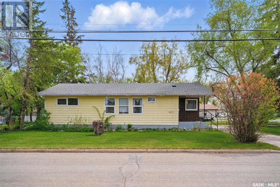 6011 5th STREET W Rosthern, Saskatchewan | Houses for Sale | Saskatoon ...