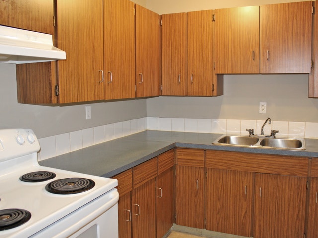 Inglewood Apartment For Rent | John Manor | Long Term Rentals ...