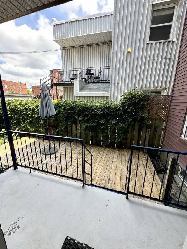 Villeray - Superbe 5 1/2 Meublé TOUT INCLUS - 1er Novembre | Long Term ...