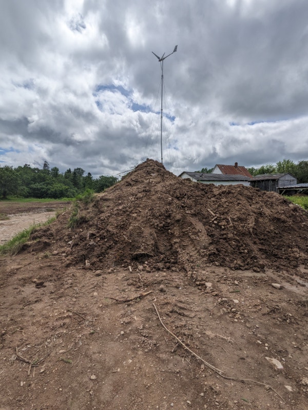 FREE FILL / TOPSOIL | Plants, Fertilizer & Soil | Moncton | Kijiji