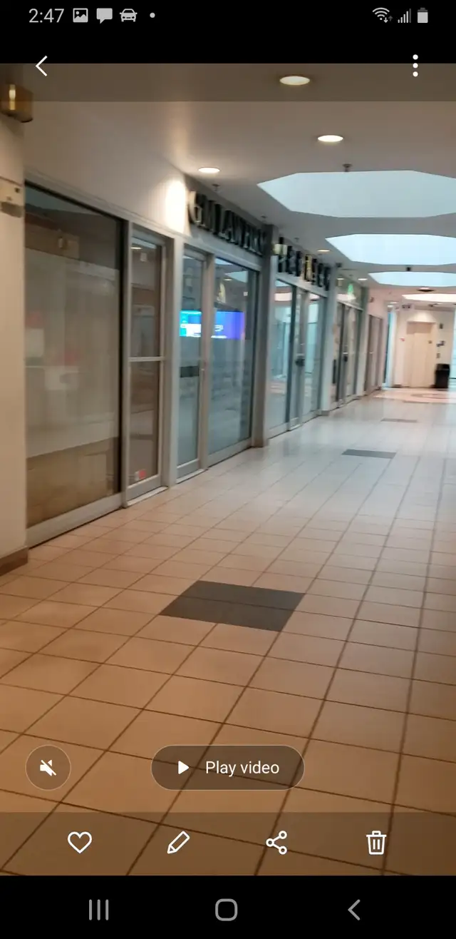 70 square feet shop for rent in a plaza Midland and Sheppard ave ...