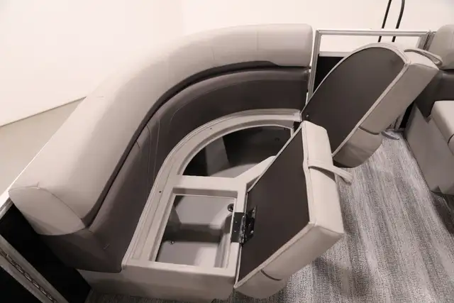 2025 BENNINGTON 18 S CRUISE PONTOON | Powerboats & Motorboats ...