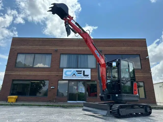 2025 CAEL Excavator 4 ton Zero Turn Hydraulic thumb, swing boom ...