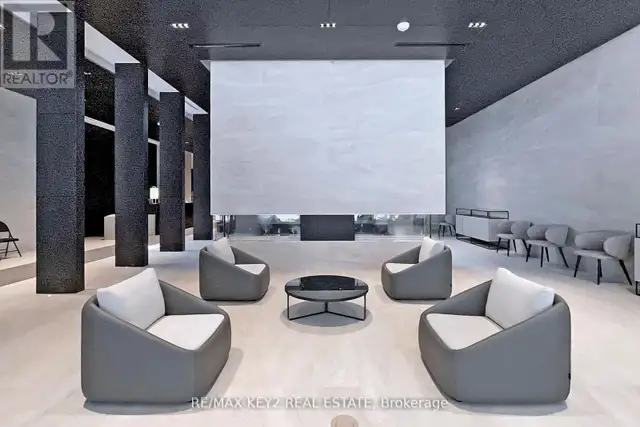 4406 - 2221 YONGE STREET Toronto (Mount Pleasant West), Ontario | Long ...