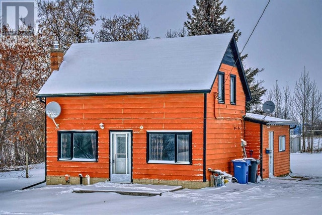 1910 17 Avenue Bowden, Alberta | Houses for Sale | Red Deer | Kijiji
