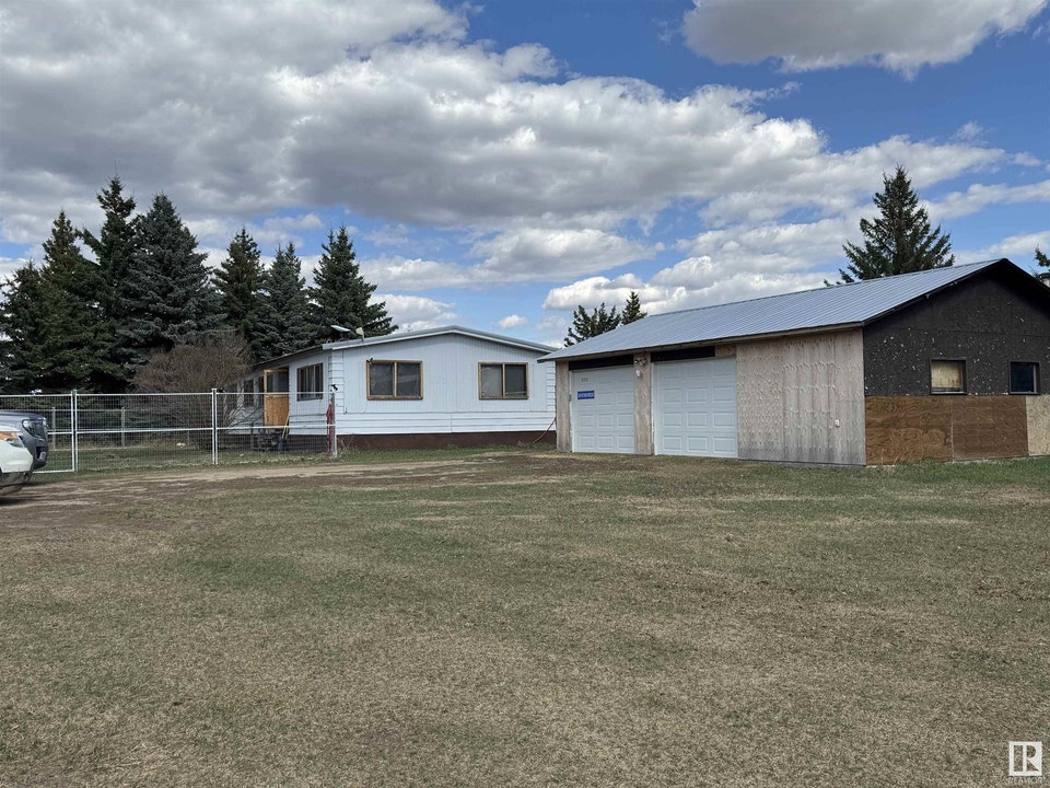 #139 57303 RGE ROAD 233 Rural Sturgeon County, Alberta | Houses for ...