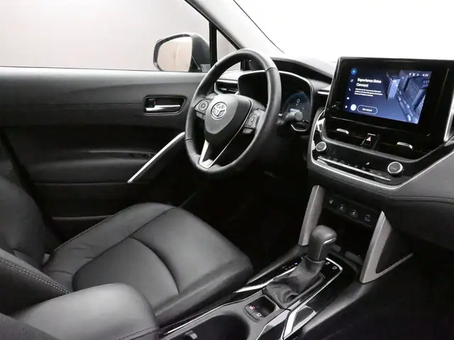 2024 Toyota Corolla Cross XLE | AWD | POWER REAR HATCH | WIRELES | Cars ...