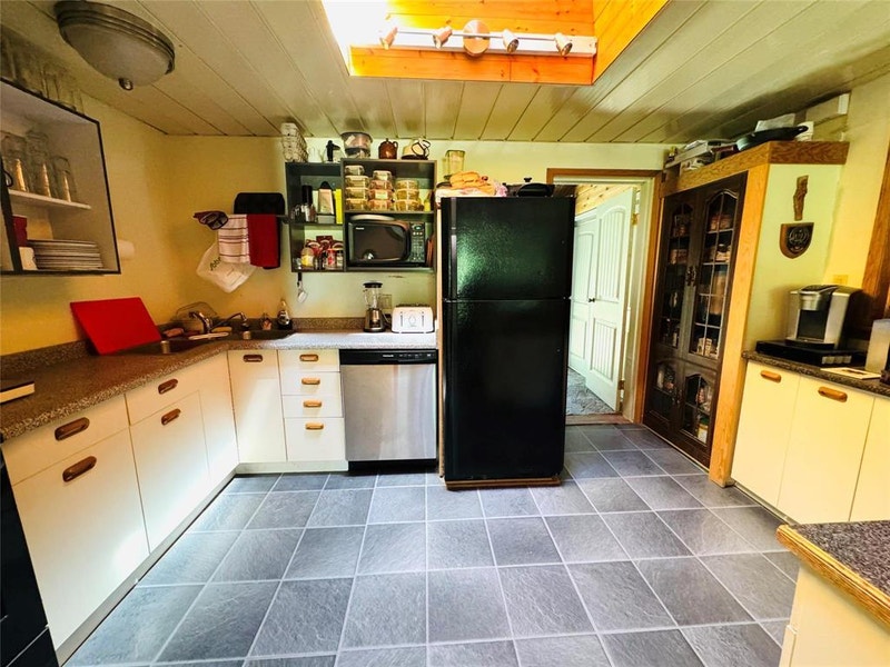 20088 PR 519 Highway Sandy Hook, Manitoba | Commercial & Office Space ...