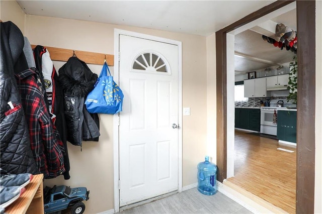 35 Cottonwood Court Grunthal, Manitoba | Houses for Sale | Winnipeg ...