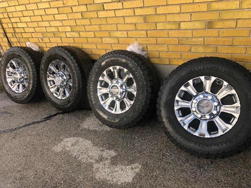 33"Yokohama Geolander Tires & 18" Chrome OEM Ford Superduty Rims ...