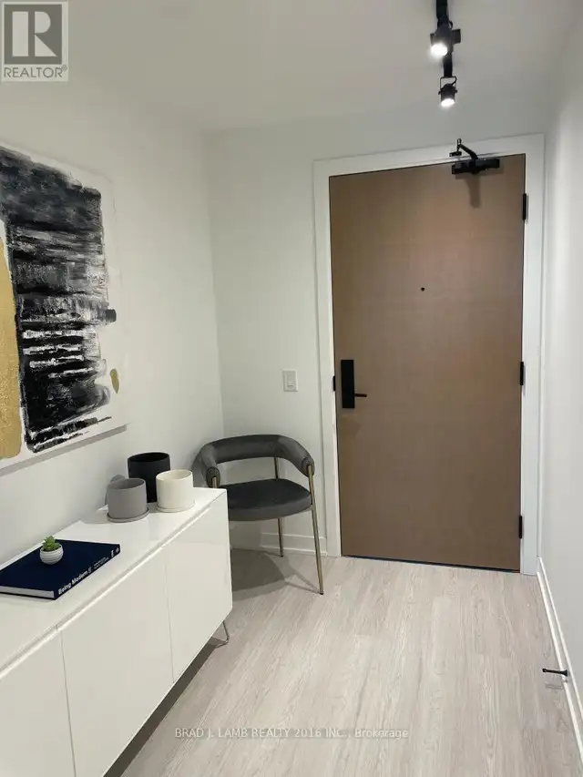 423 - 195 MCCAUL STREET Toronto (Kensington-Chinatown), Ontario | Long ...