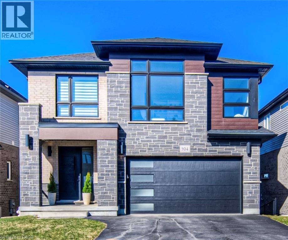 904 THOMAS PEDDER Court Kitchener, Ontario | Houses for Sale ...