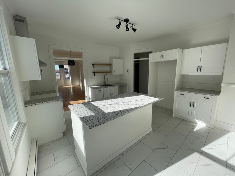 Saint-Maurice-Immense 5 1/2 - salon double, unique en son genre ...