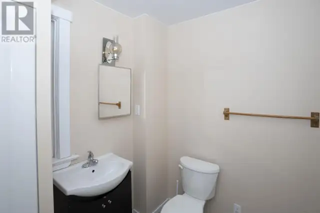 447 VICKERS ST N THUNDER BAY, Ontario | Houses for Sale | Thunder Bay ...