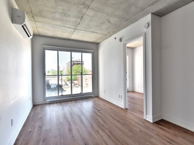 Condo appartement 1cc a louer/for rent Ville-Marie metro BERRI ...