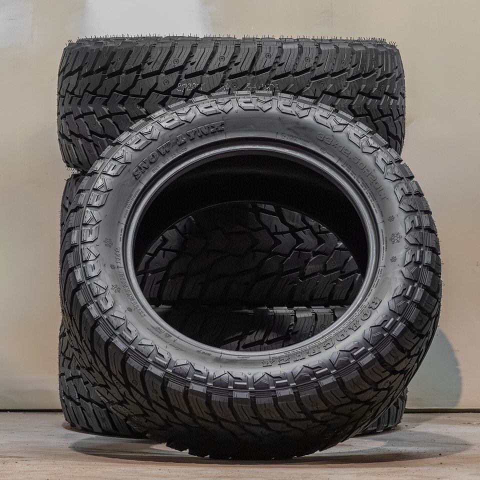 AGGRESSIVE 20" Truck WINTER TIRES! 33x12.50R20 ROADCRUZA | Tires & Rims ...