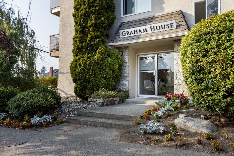 Graham House Apartments - 1 Bdrm available at 1110 Queens Avenue | Long ...