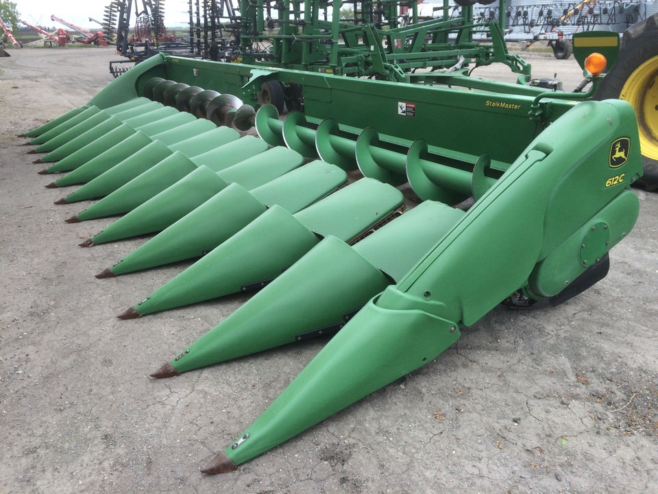 John Deere 612C Chopping Corn Header | Farming Equipment | Winnipeg ...