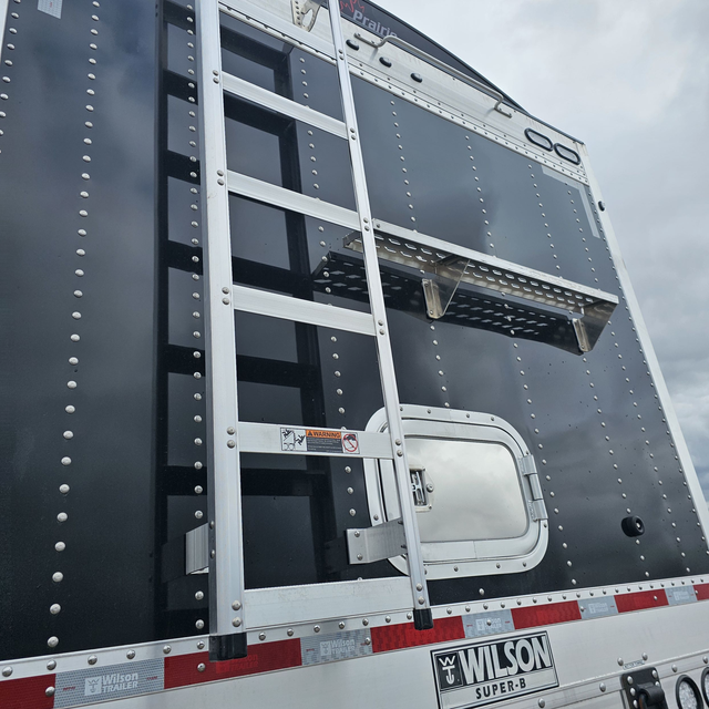 2027 Wilson SUPER B With EVO HOPPERS | Farming Equipment | Portage la ...