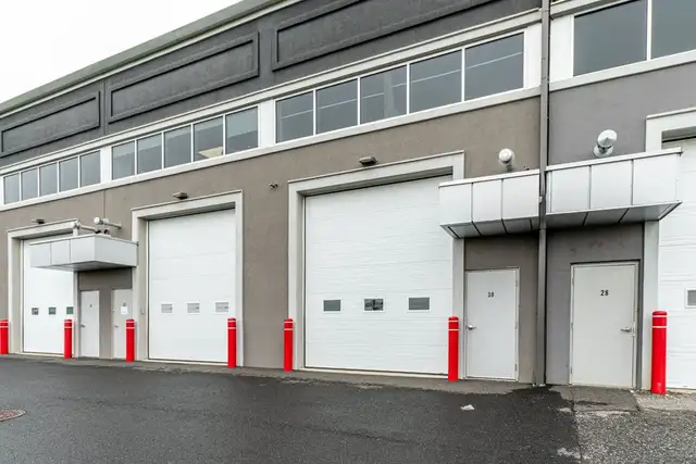 Local / locaux / entrepot à louer - 514-863-5438 | Room Rentals ...