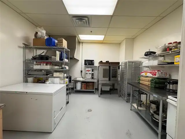 104 20 52 W Highway Steinbach, Manitoba | Commercial & Office Space for ...