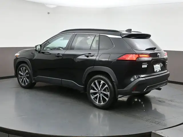 2024 Toyota Corolla Cross XLE | AWD | POWER REAR HATCH | WIRELES | Cars ...