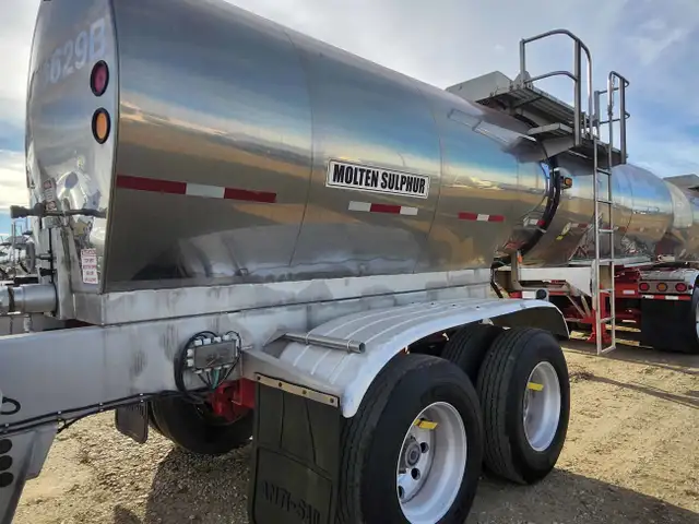 2014 Polar 6,900 Gal Super B - Non Code Sulphur SS Tank Trailer | Heavy ...