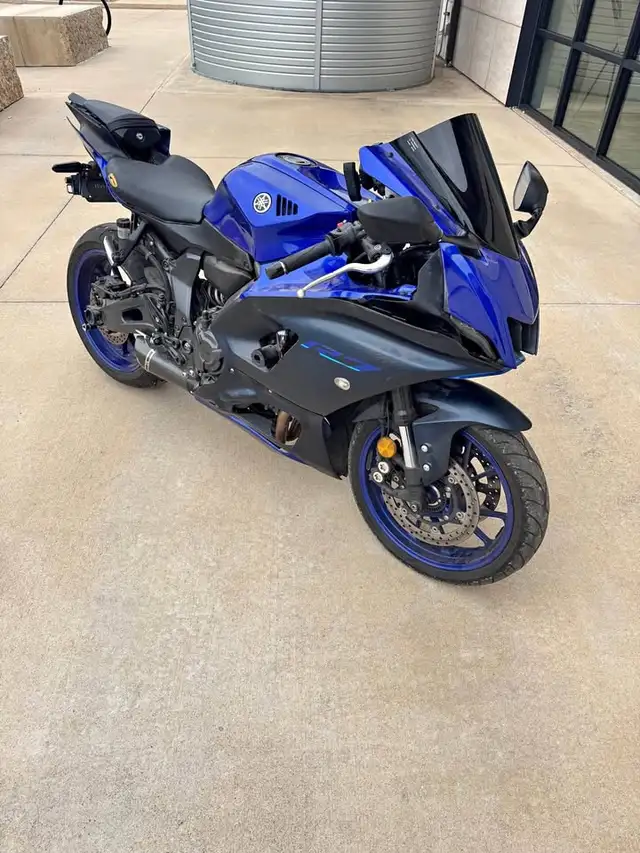 2022 YAMAHA YZF-R7 -BLUE! | Street, Cruisers & Choppers | Thunder Bay ...