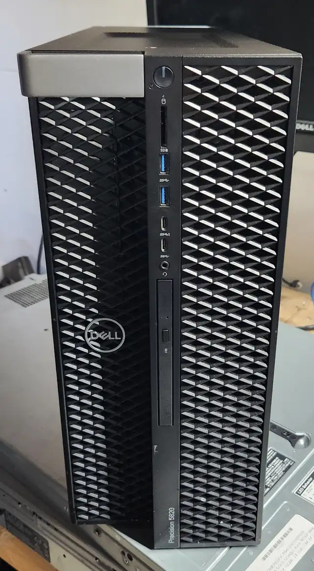 Dell Precision 5820 W-2123 3.6GHz 32GB 512GB SSD AMD Rad P W5500 ...