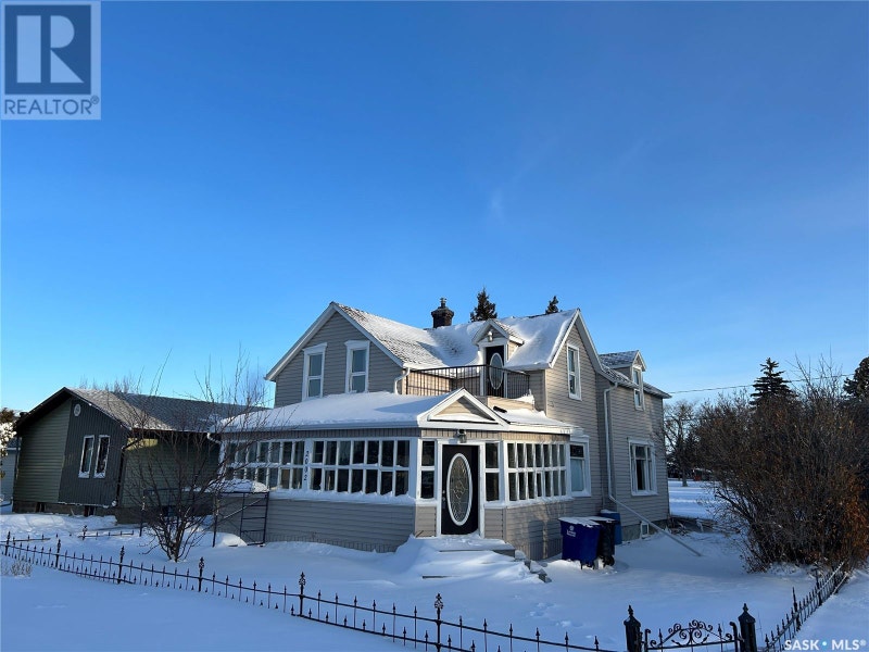 2002 5th STREET Rosthern, Saskatchewan | Houses for Sale | Prince ...