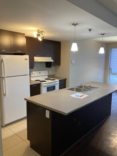 CONDO 4 1/2 TOUT INCLUS, STAT. INTÉRIEUR DISPO 1er Novembre-2024 ...