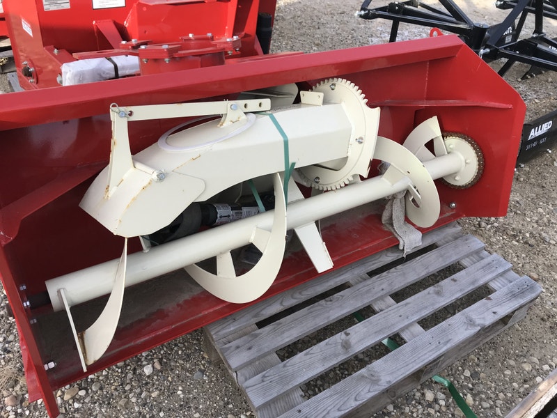 Farm King 3PT Snow Blowers | Lawnmowers & Leaf Blowers | Edmonton | Kijiji