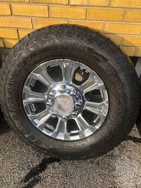 33"Yokohama Geolander Tires & 18" Chrome OEM Ford Superduty Rims ...