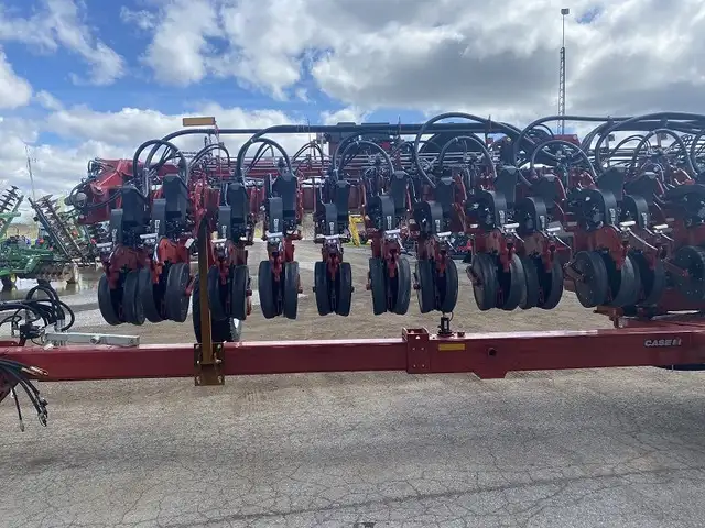 2023 CASE IH 2140 16/31 ROW EARLY RISER PIVOT TRAILING PLANTER ...