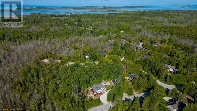 12 PIERCE Street S Oliphant, Ontario | Houses for Sale | Owen Sound ...